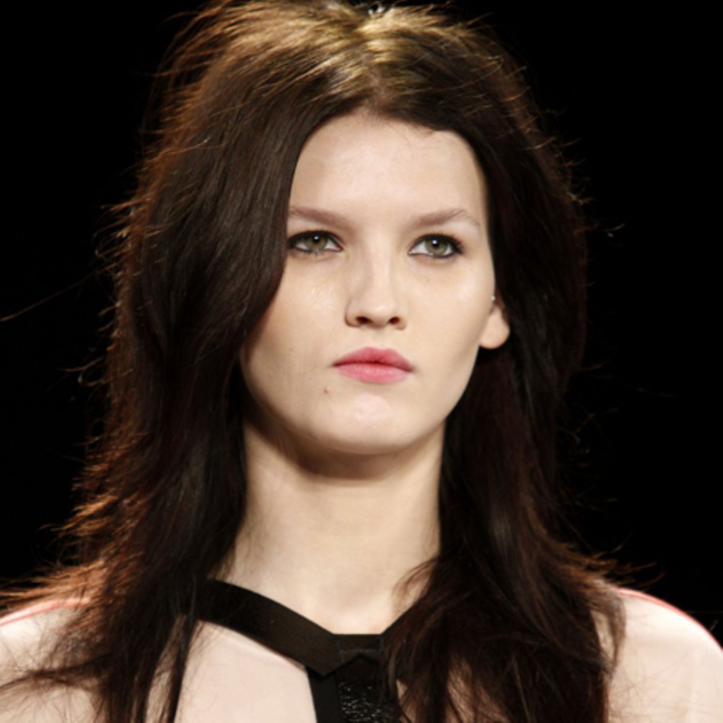 BCBG Max Azria Beauty-Look: Kate Moss inspirierte Look | GALA.de