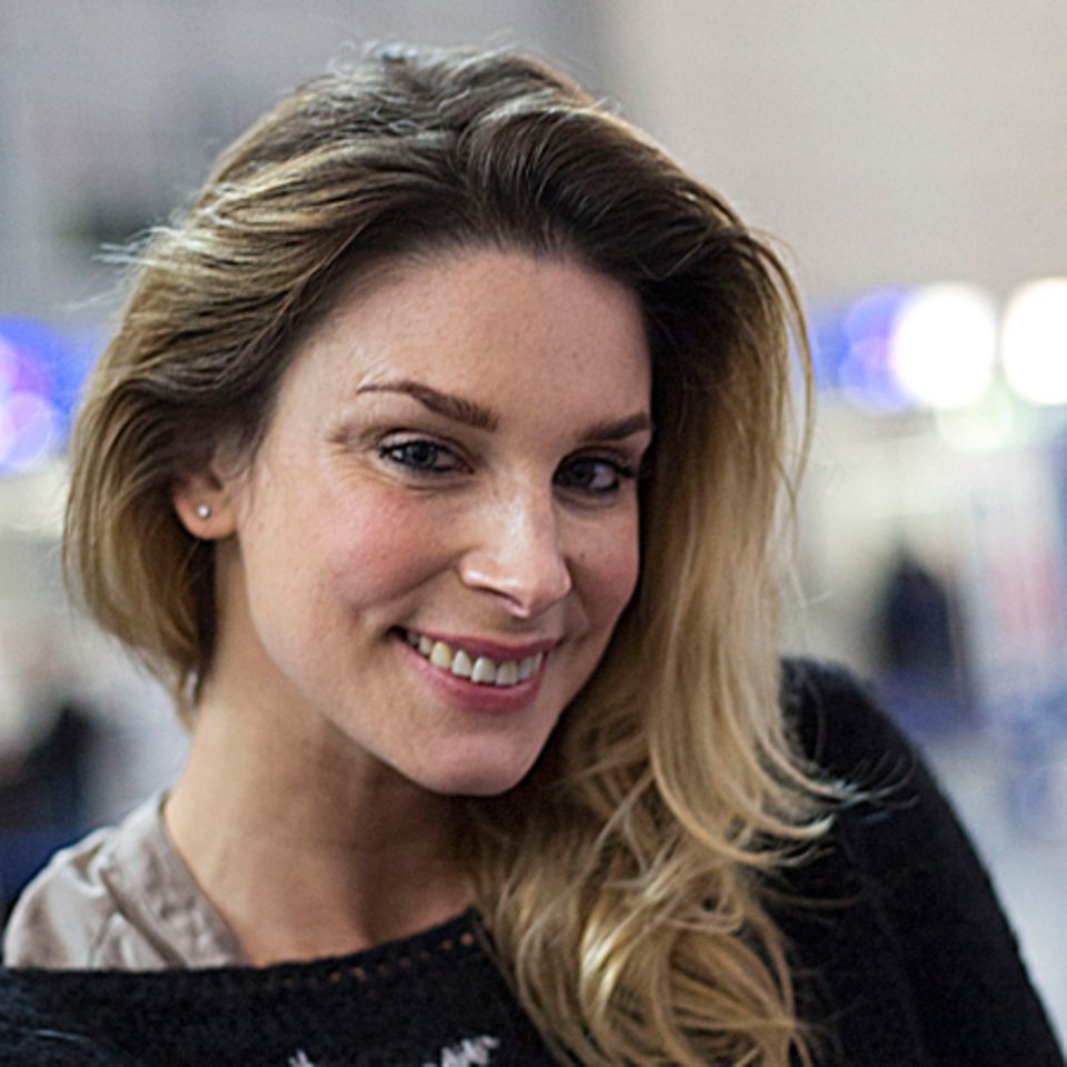 Claudelle Deckert: Blondchen-Image mit Augenzwinkern | GALA.de