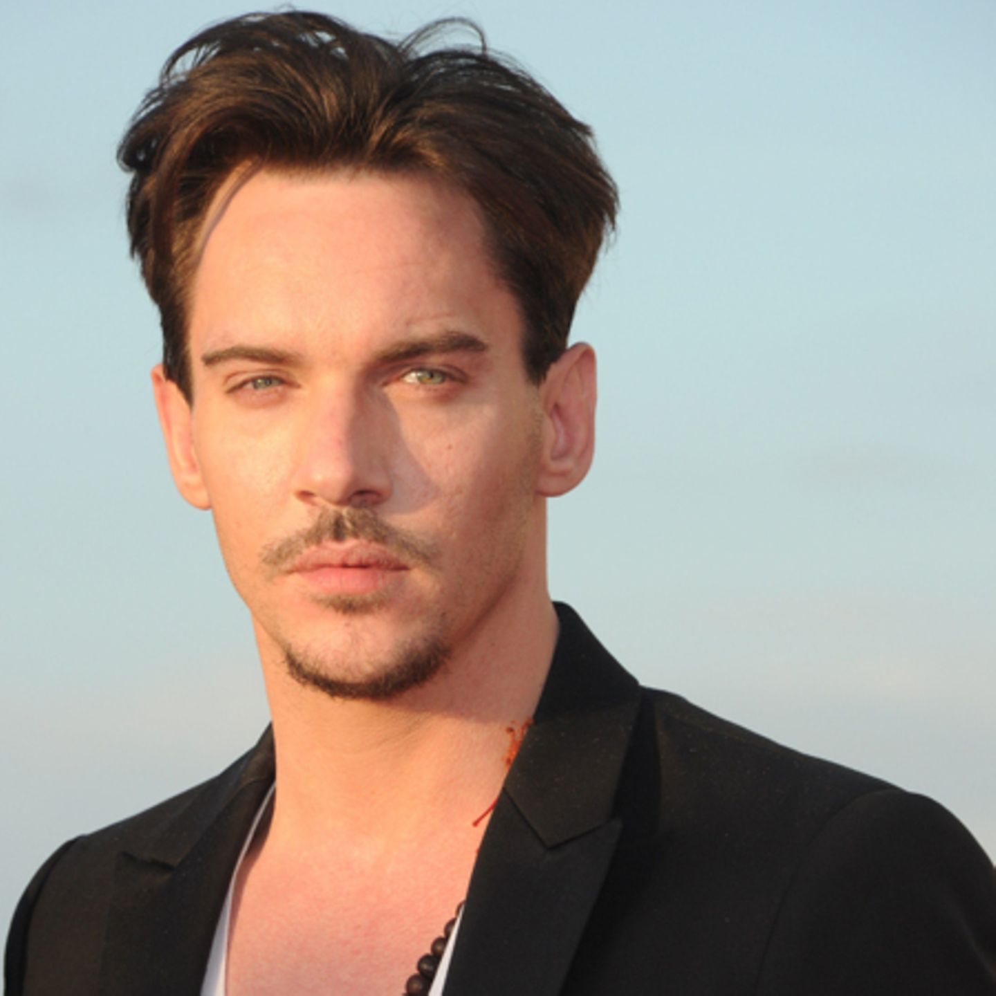 Jonathan Rhys Meyers: Vampire sind nix für Kinder | GALA.de