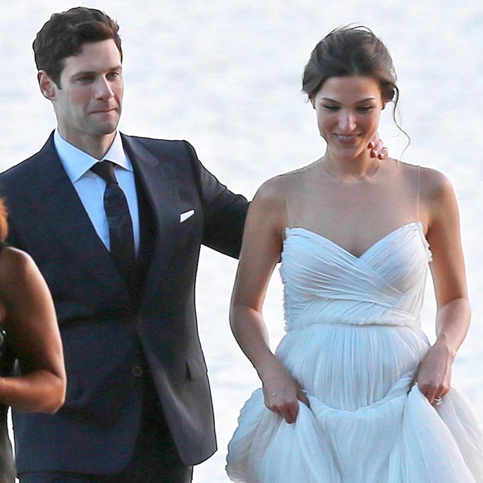 Justin Bartha And Lia Smith