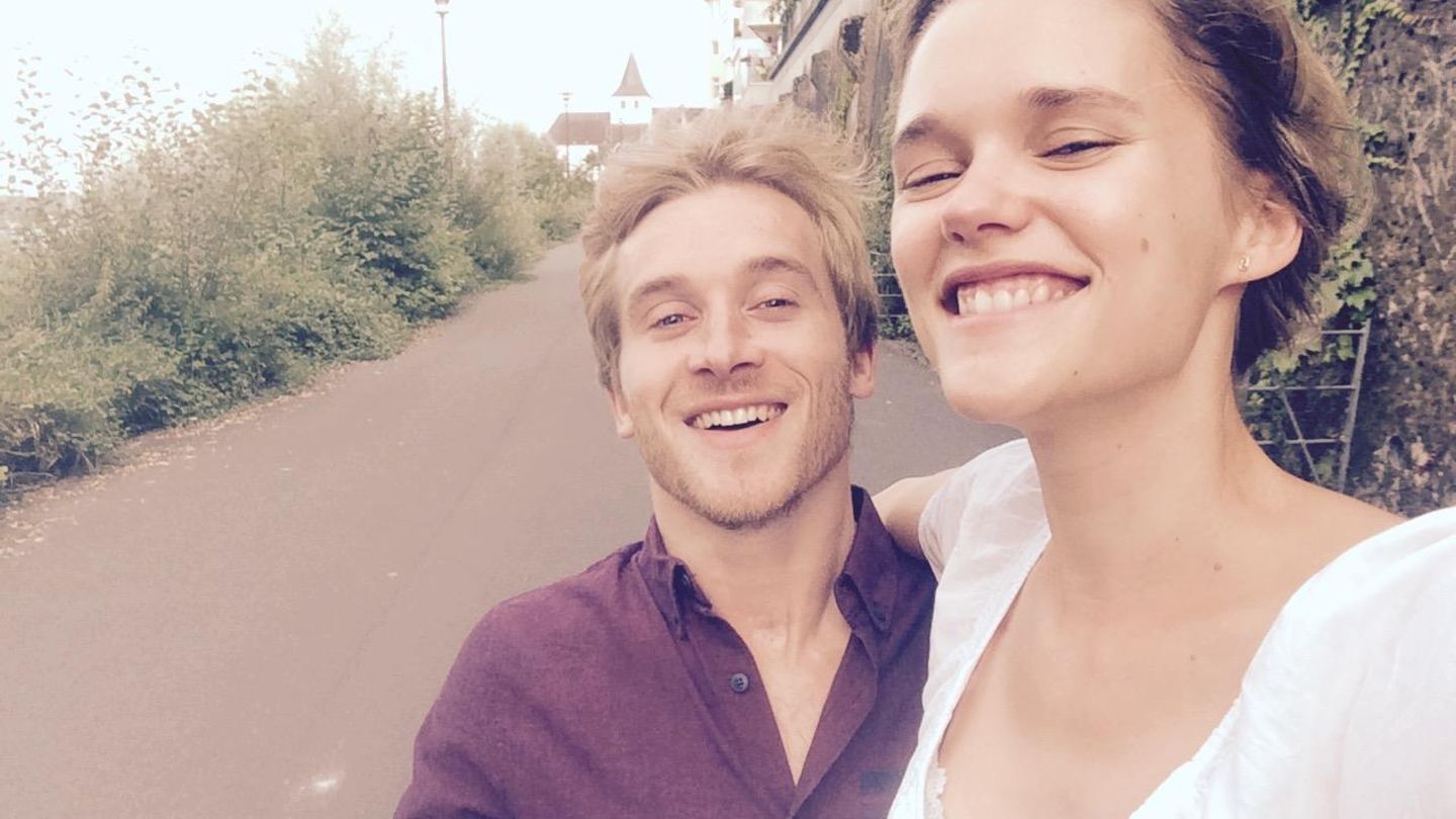 Samuel Koch + Sarah Elena Timpe: Verliebter Facebook-Post | GALA.de