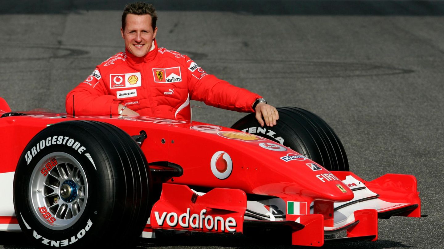 Michael Schumacher: Seine Familie eröffnet Ausstellung | GALA.de Michael Schumacher: Seine Familie eröffnet Ausstellung | GALA.de
