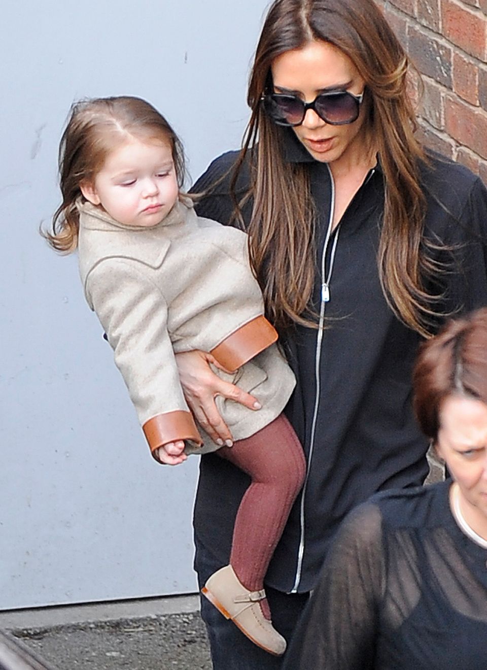 Harper Seven Beckham: Süße Fotos von Harpers Kleidern | GALA.de