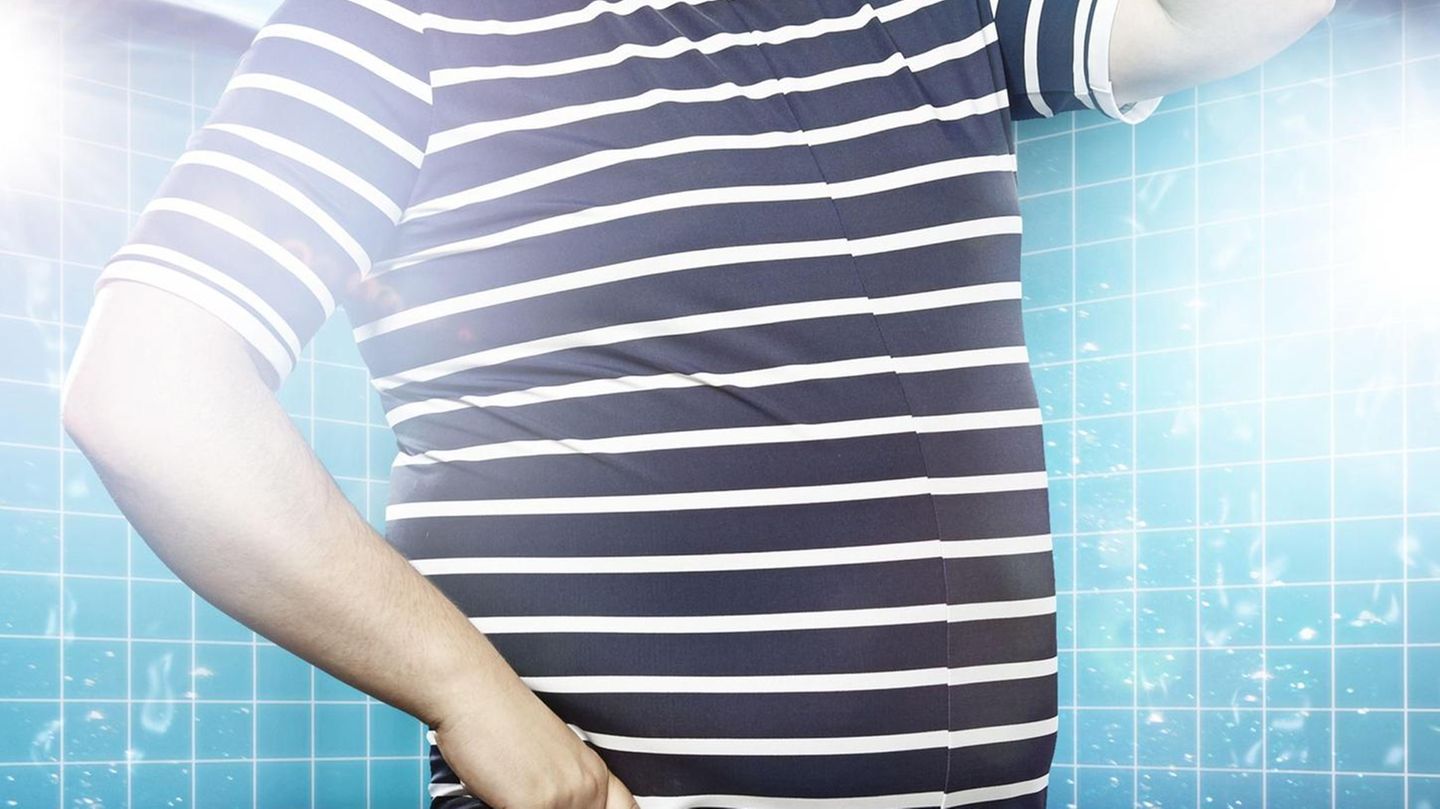 "Die Pool Champions - Promis unter Wasser": Diese Promis machen sich ...