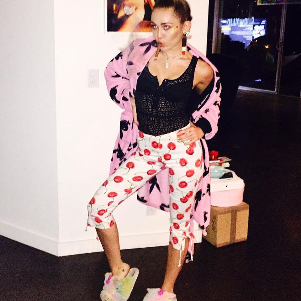 Die schlimmsten Outfits von Miley Cyrus | GALA.de