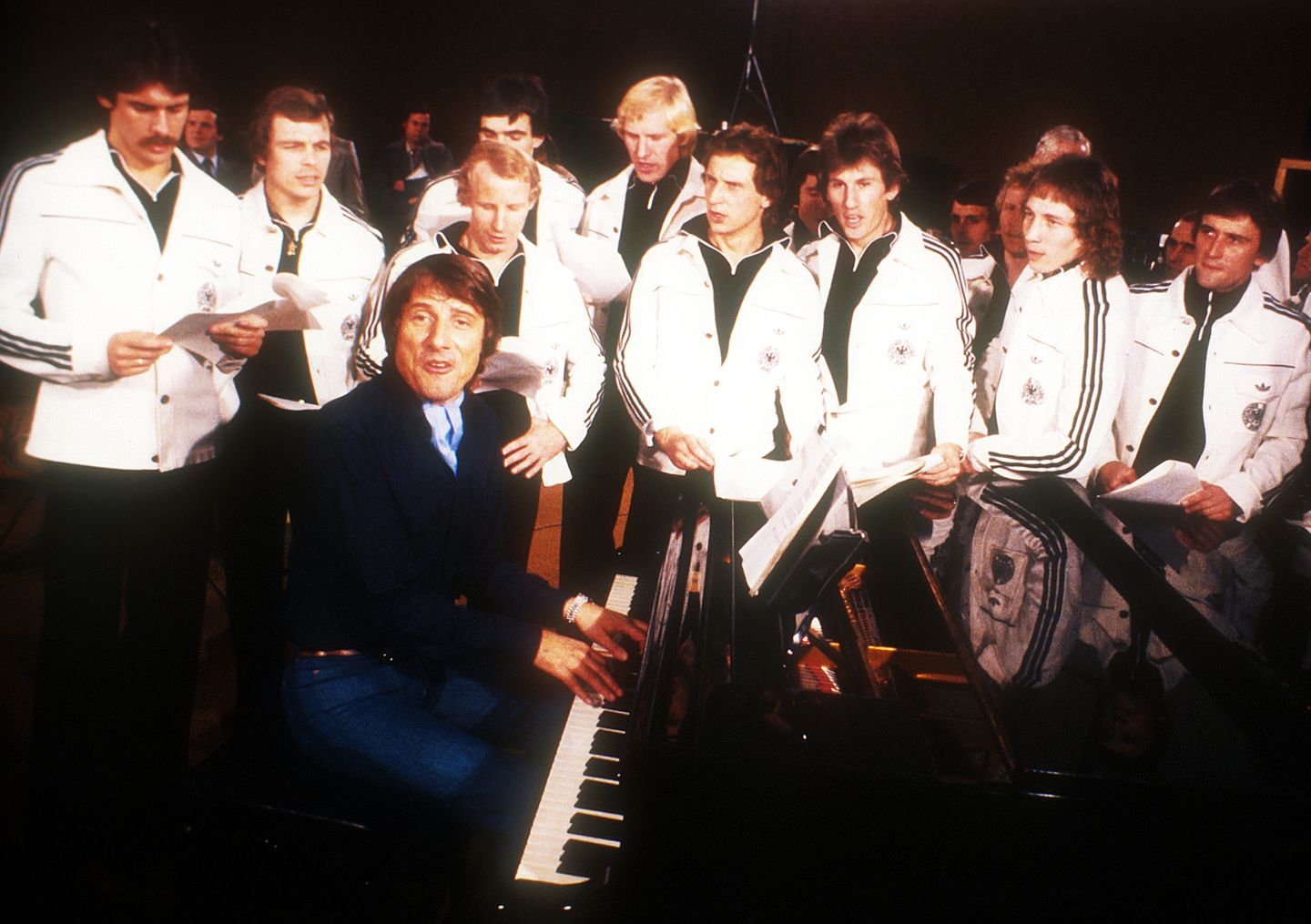 Udo Jürgens: Zum Todestag – Das Leben des Entertainers in Bildern | GALA.de