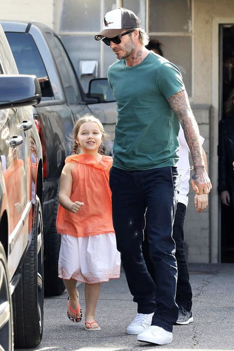 Harper Seven Beckham: Süße Fotos von Harpers Kleidern | GALA.de