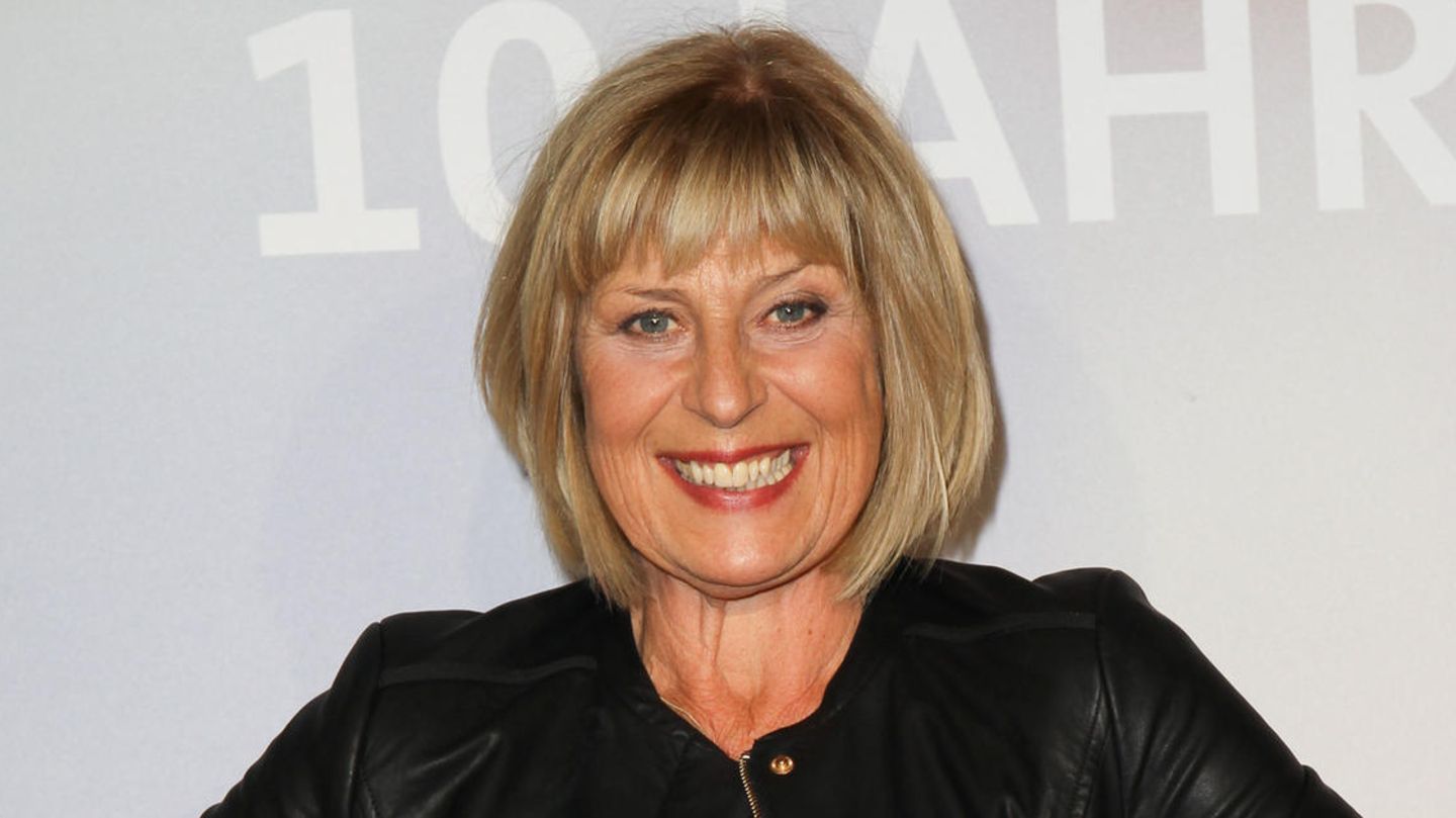 Mona Seefried - Starporträt, News, Bilder - S. 2 | GALA.de