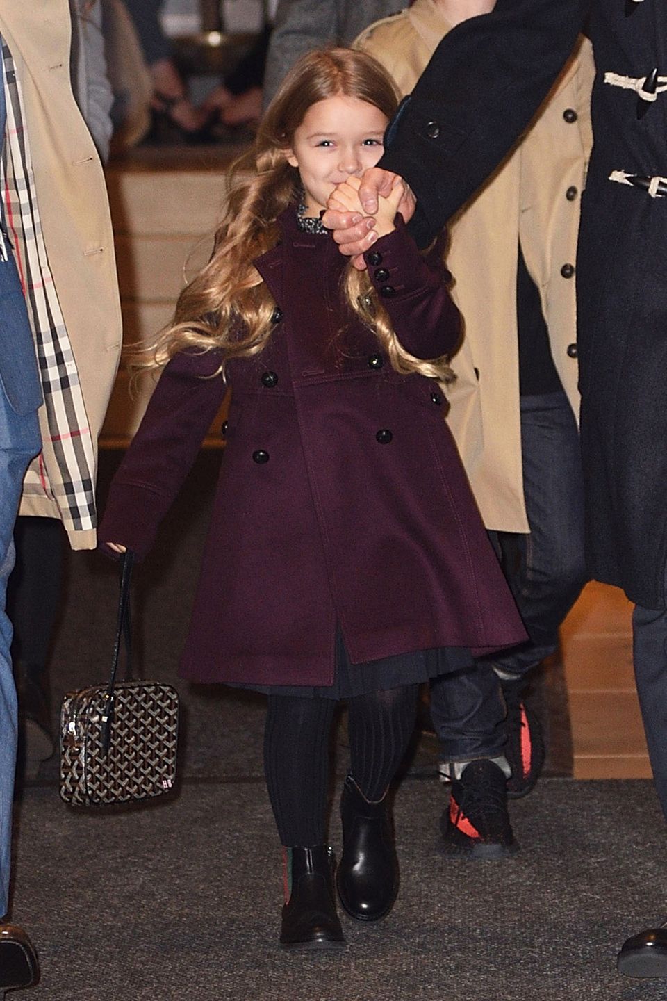 Harper Seven Beckham: Süße Fotos von Harpers Kleidern | GALA.de