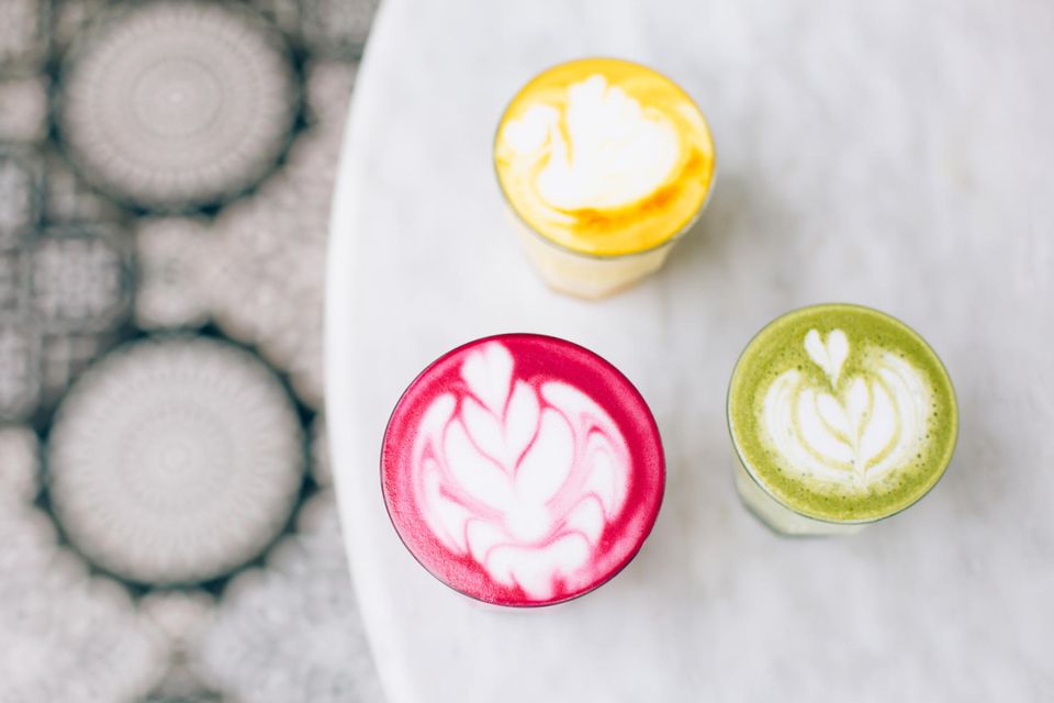 Moon Milk: Besser einschlafen mit diesem leckeren Schlummer-Trunk | GALA.de