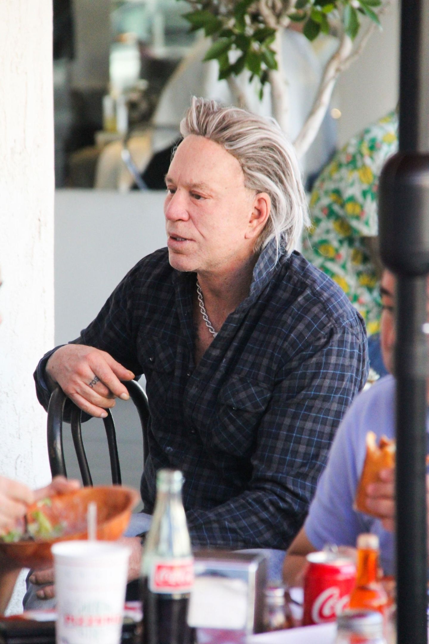 Mickey Rourke 2024 Gezicht