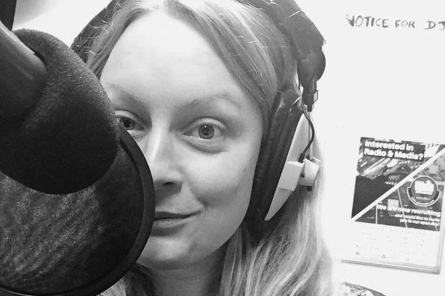 Kelly Jobanputra (†): Vom Zug erfasst! Radiomoderatorin gestorben | GALA.de