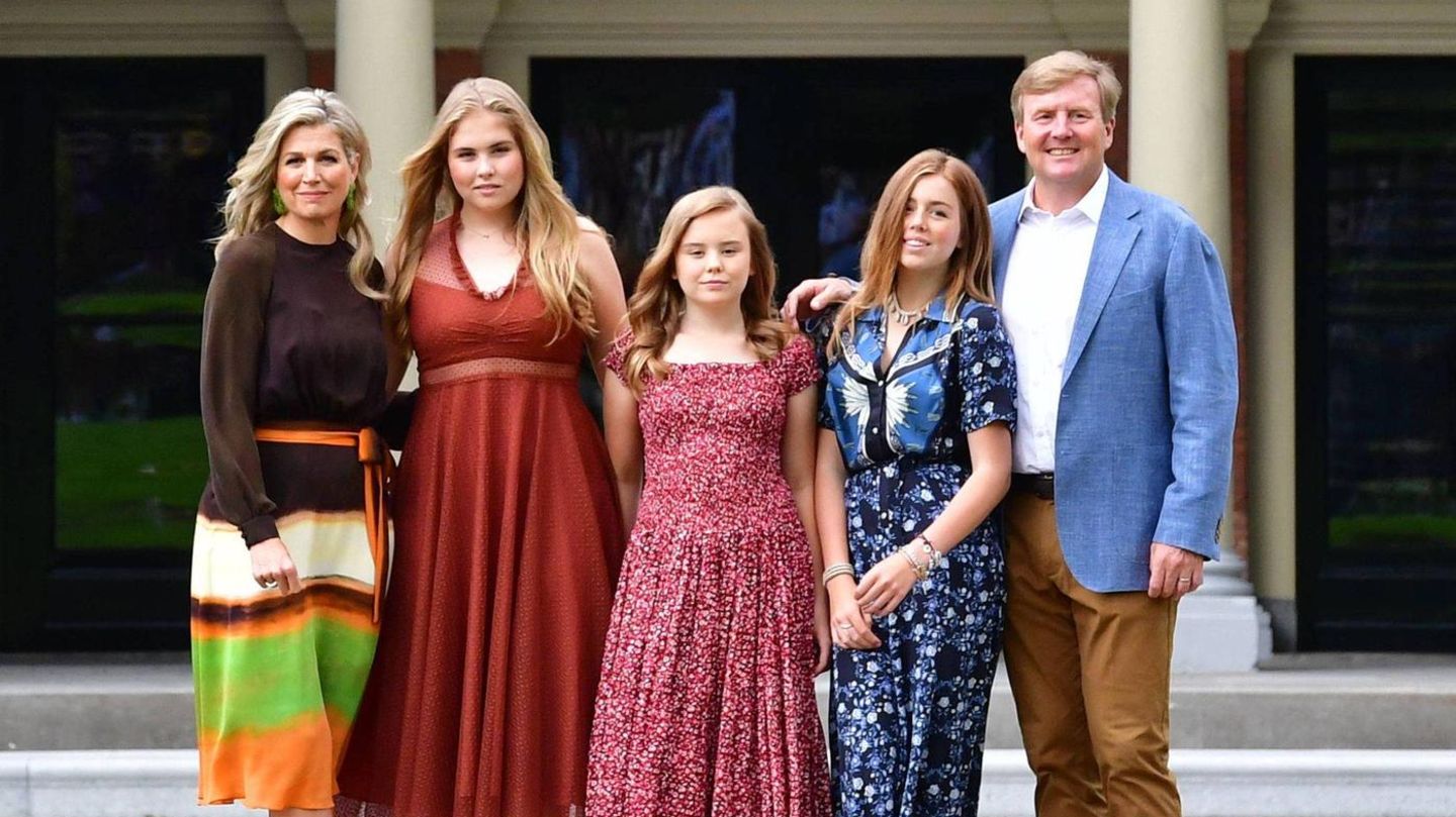 Willem-Alexander, Máxima + Töchter: Die schönsten Fotos des Sommer ...