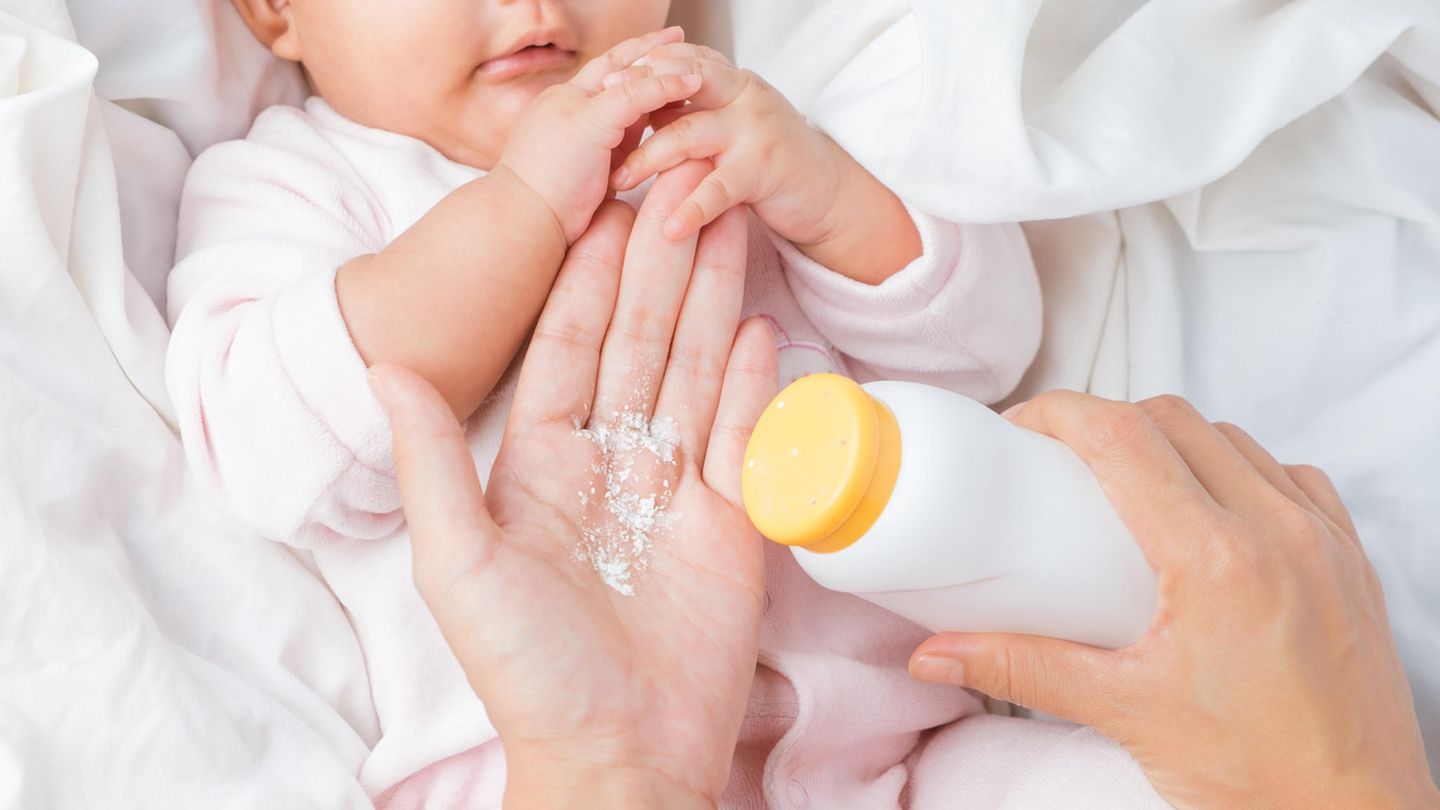 Babypuder: Das kann das Wundermittel noch - Video | GALA.de