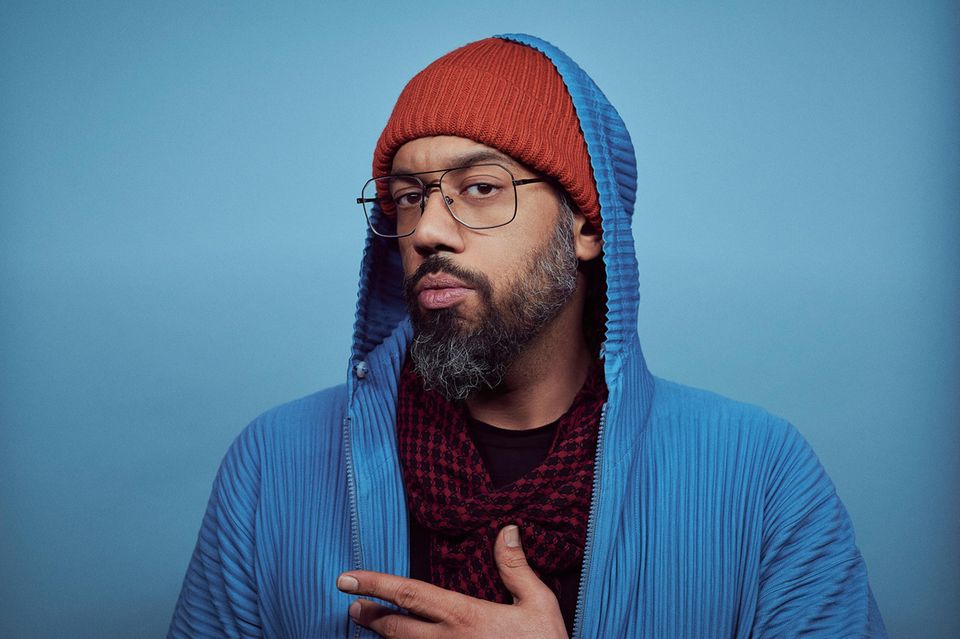 Samy Deluxe im GALA-Interview über Brillen, Sneaker, Kunst und Hip-Hop ...