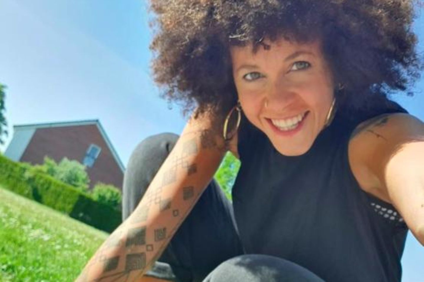 Joy Abiola-Müller: Sie präsentiert sich hochschwanger und völlig nackt ...