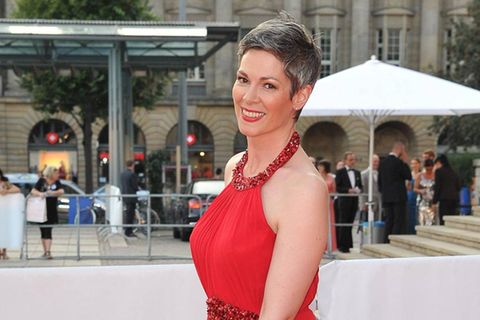 Cheryl Shepard trägt jetzt eine 9-Millimeter-Frisur | GALA.de