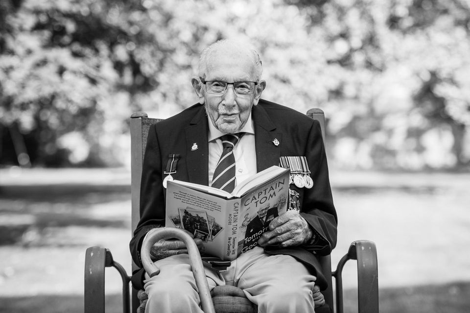 Captain Sir Tom Moore (†100): So nimmt die Welt Abschied | GALA.de