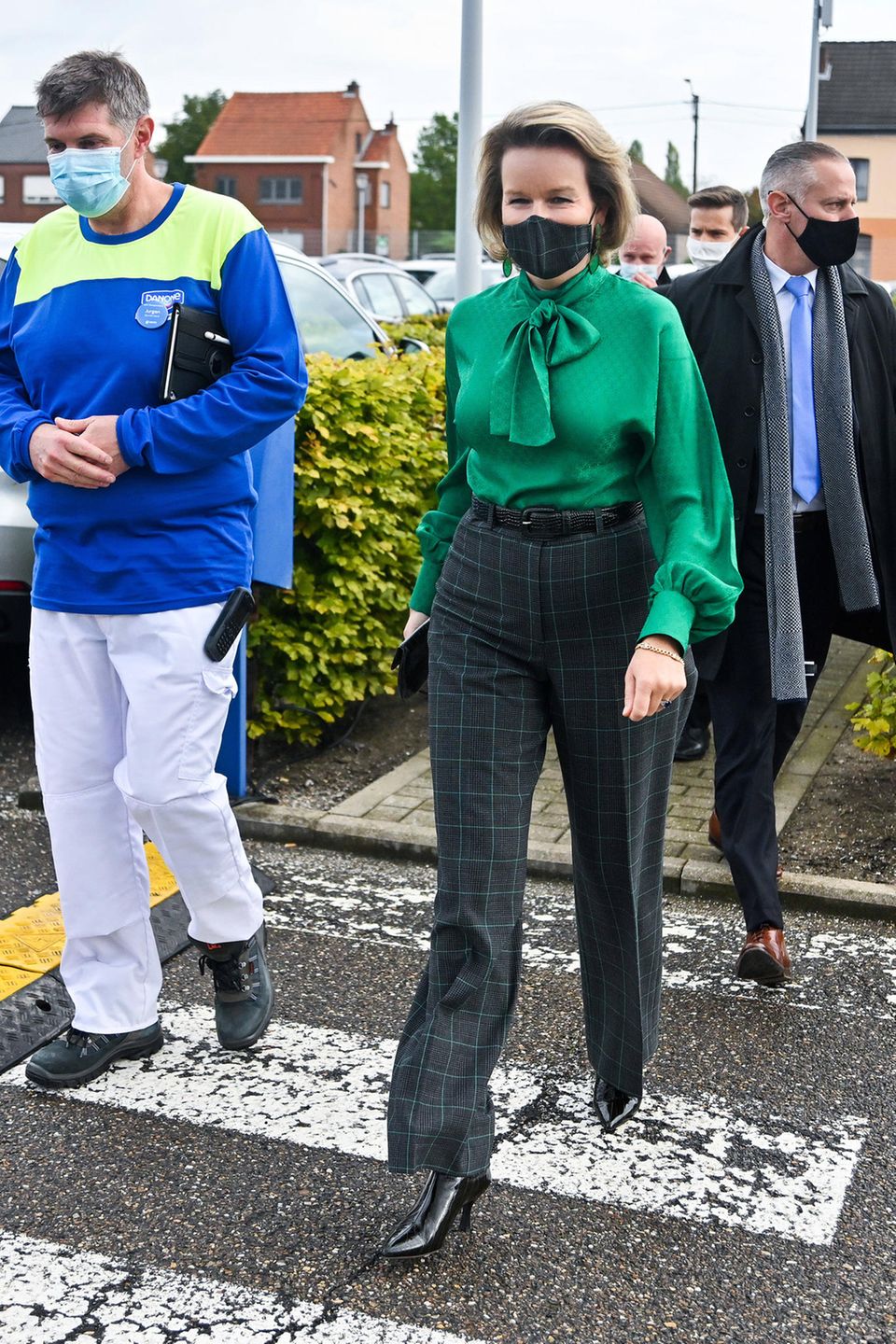 Königin Mathilde: So interessant kombiniert sie zwei Power-Farben | GALA.de