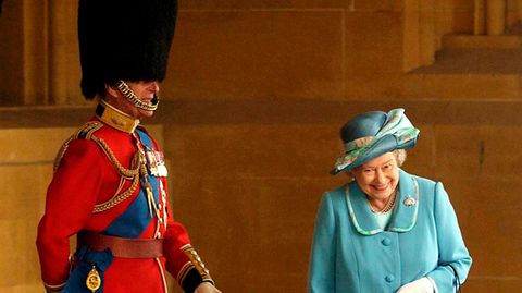 Queen Elizabeth: Dieses Foto von ihr und Prinz Philip geht wieder viral | GALA.de