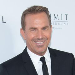 Carla Bruni - Starporträt, News, Bilder | GALA.de