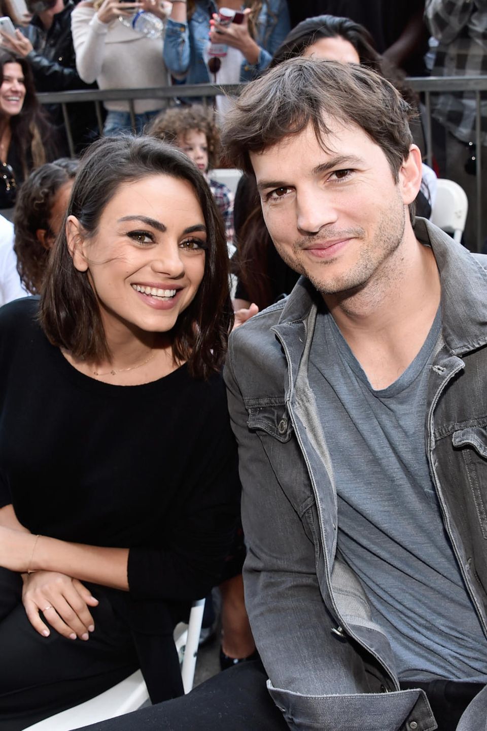 Ashton Kutcher - Starporträt, News, Bilder | GALA.de