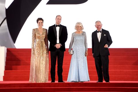 Britische Royals: So viel Spaß hatten Kate, William & Co. bei der Bond ...