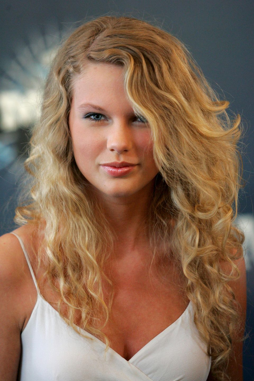 Zum 35 Geburtstag So Sehr Hat Sich Taylor Swift Im Laufe Der Zeit Verändert Galade