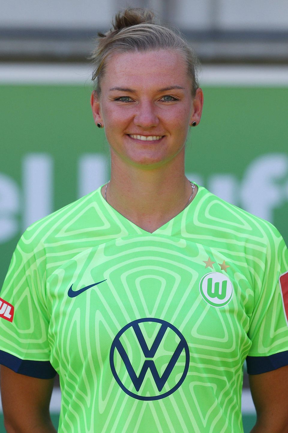 Alexandra Popp - Starporträt, News, Bilder | GALA.de