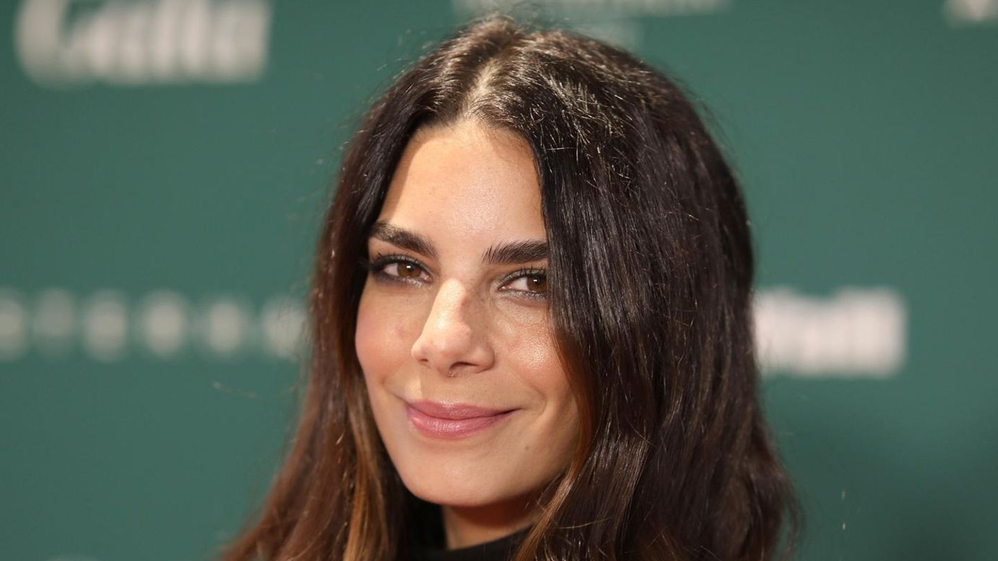 Lilli Hollunder – Steckbrief, News, Bilder | GALA.de