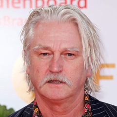 Maximilian Brückner - Starporträt, News, Bilder | GALA.de