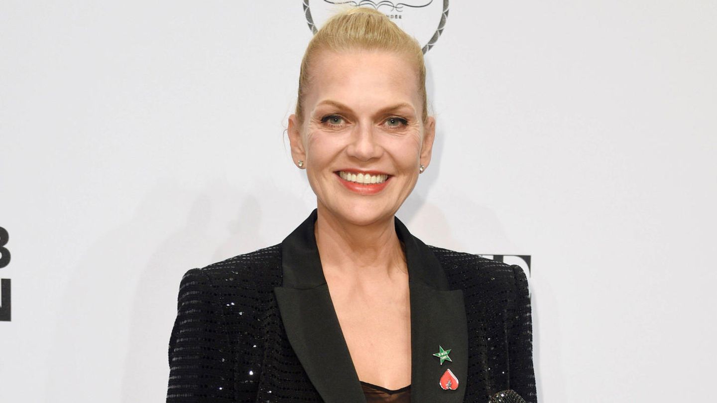 Anna Loos - Starporträt, News, Bilder | GALA.de