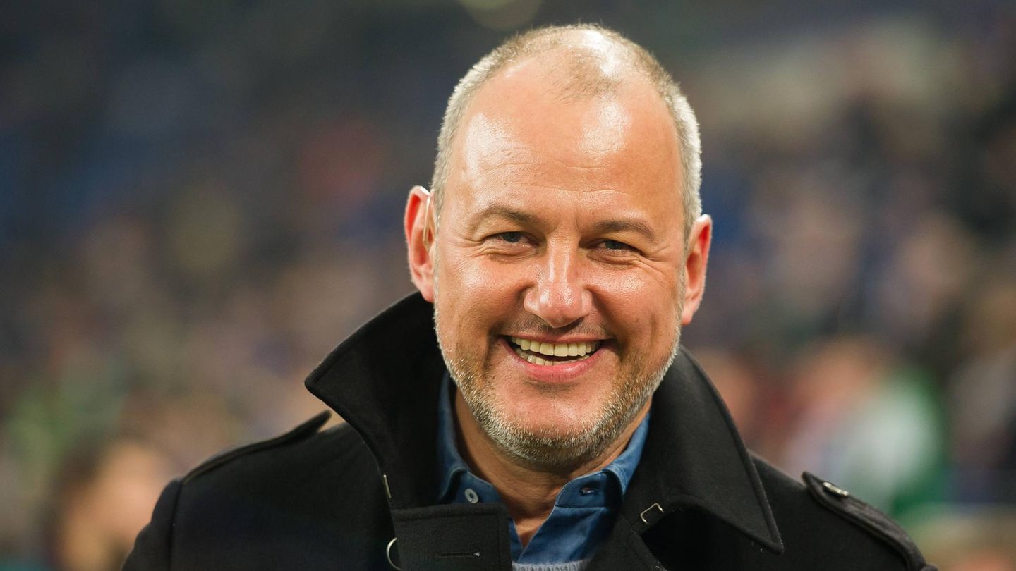 Frank Rosin baut den Kult-Imbiss seiner verstorbenen Mutter wieder auf ...