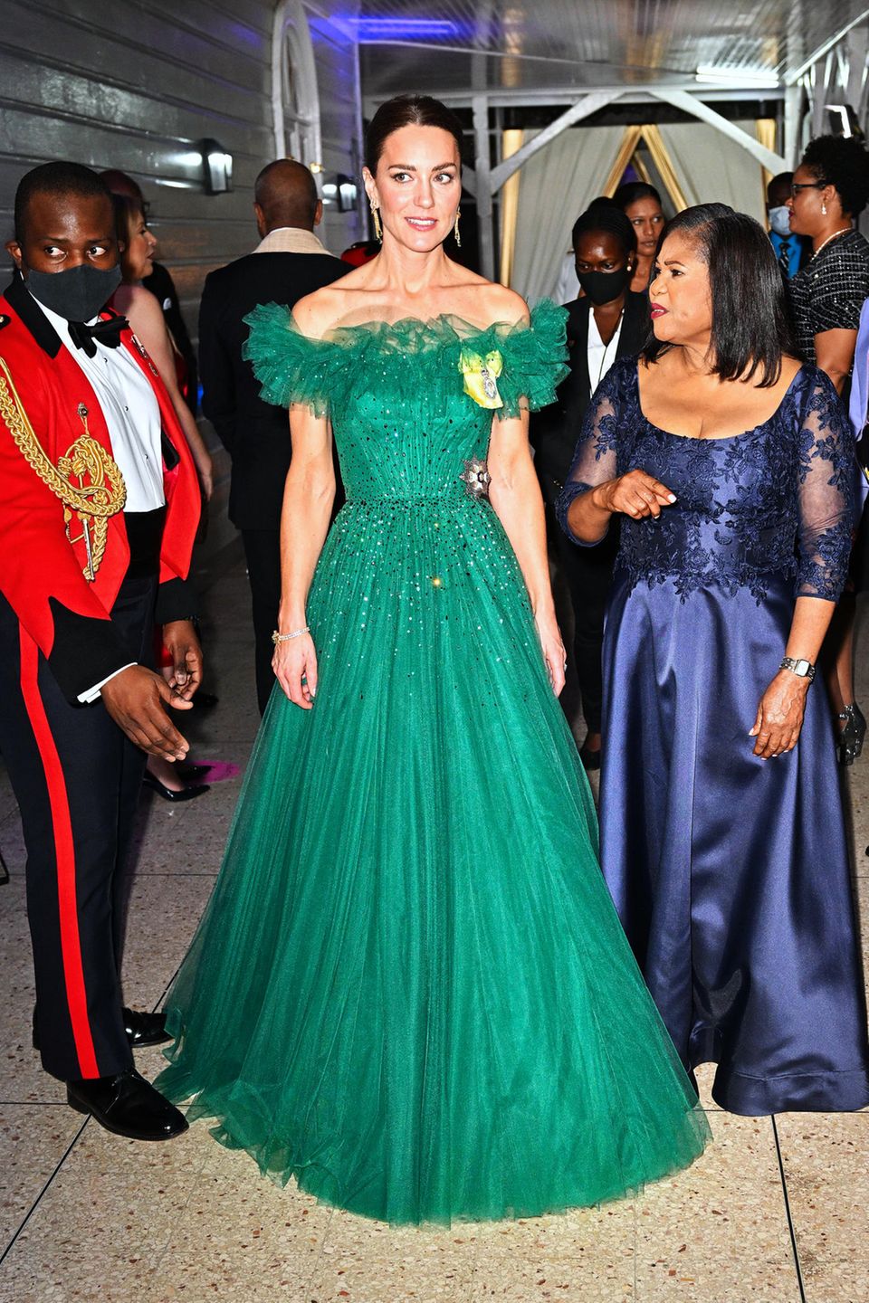 Catherine + Co.: Die schönsten Glamour-Looks der Royals | GALA.de