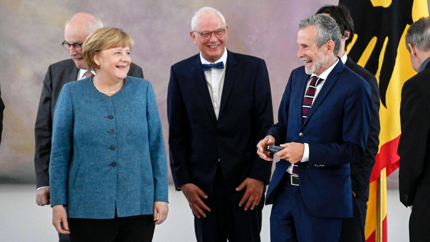 Angela Merkel: Schauspieler Ulrich Matthes weiß um ihre Sorgen | GALA.de