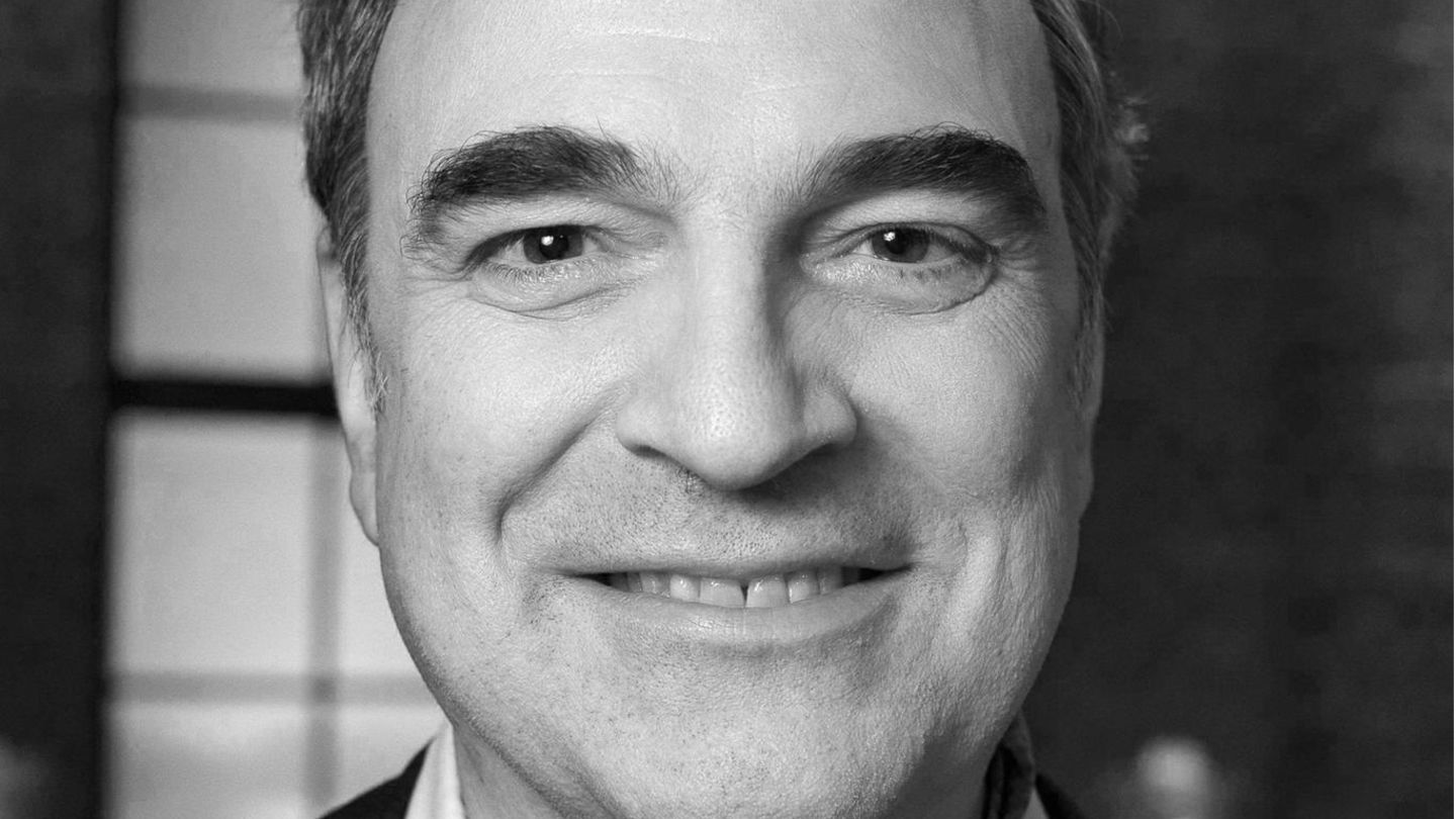 William Cohn ( †65): Kultsprecher aus "Neo Magazin Royale" ist tot ...