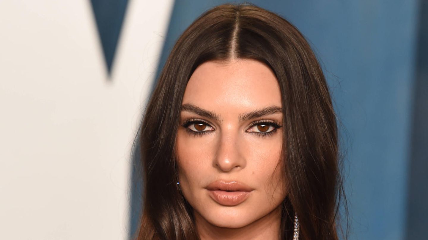 Emily Ratajkowski – Starporträt, News, Bilder | GALA.de