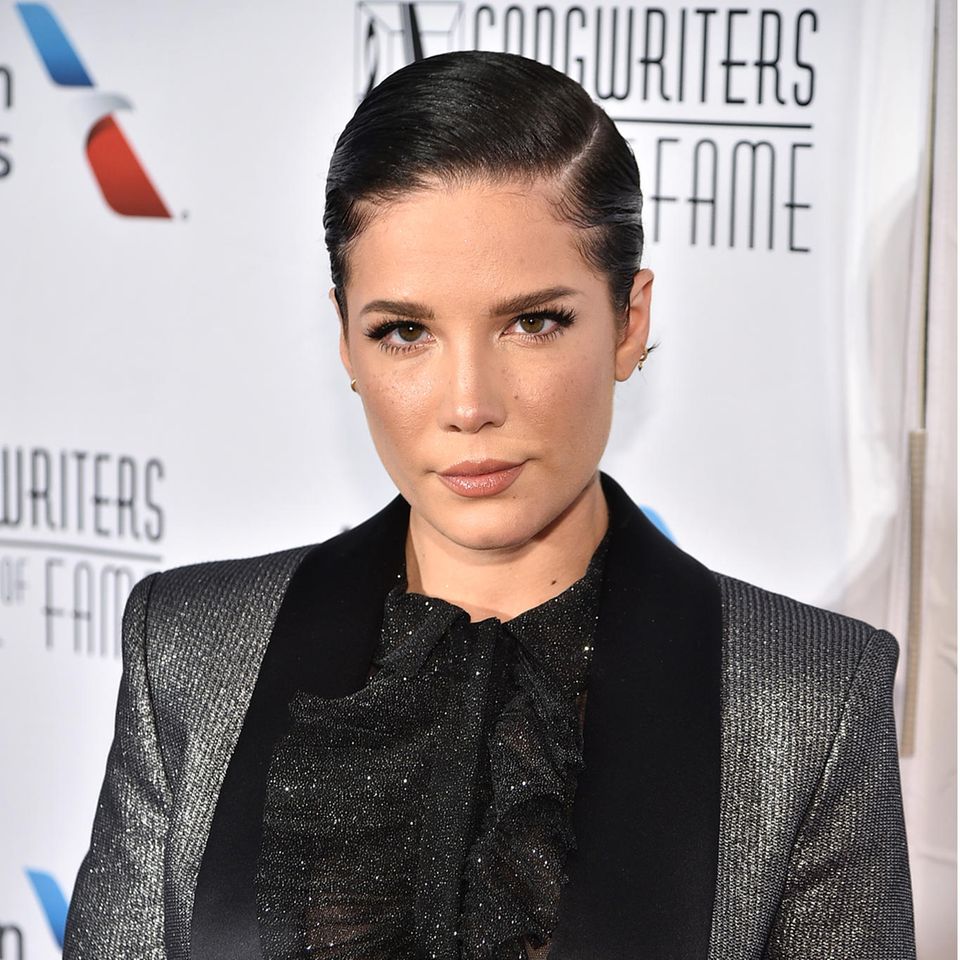 Halsey - Starporträt, News, Bilder | GALA.de