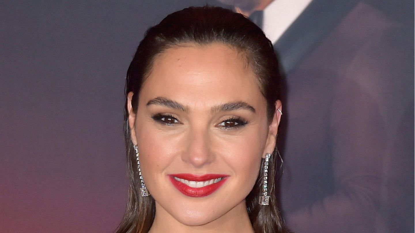 Gal Gadot 2013