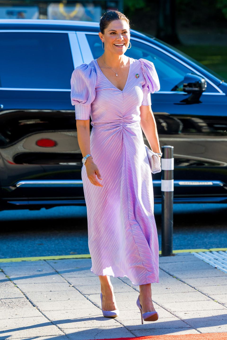 Prinzessin Victoria: In Berlin begeistert sie mit modischer Präzision ...