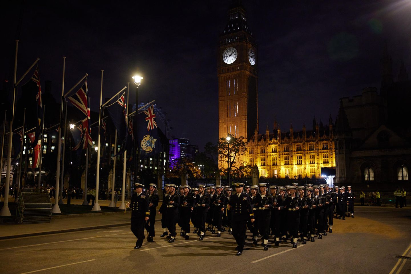 Queen Elizabeth (†): Hinter den Kulissen für ihr großes Staatsbegräbnis ...