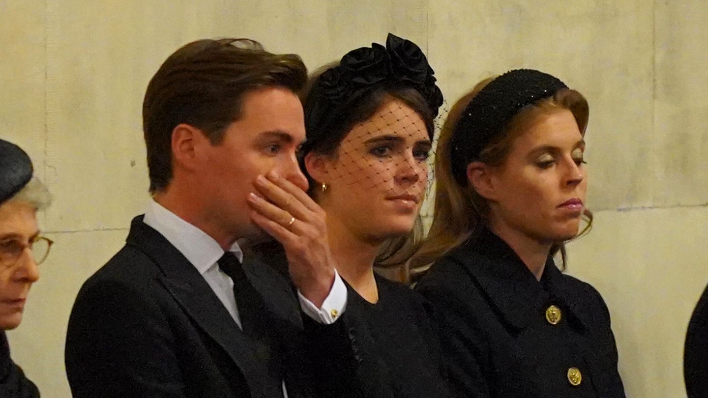 Prinzessin Beatrice: Herzzerreißend! Ehemann Edoardo weint um die Queen ...