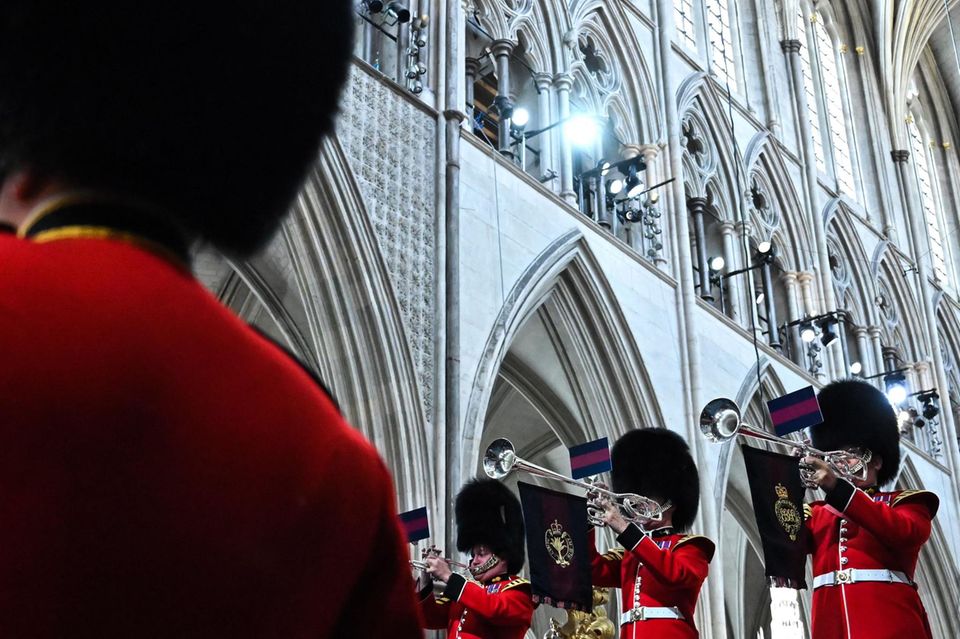 Queen Elizabeth (†): Die Bilder der Beerdigung | GALA.de
