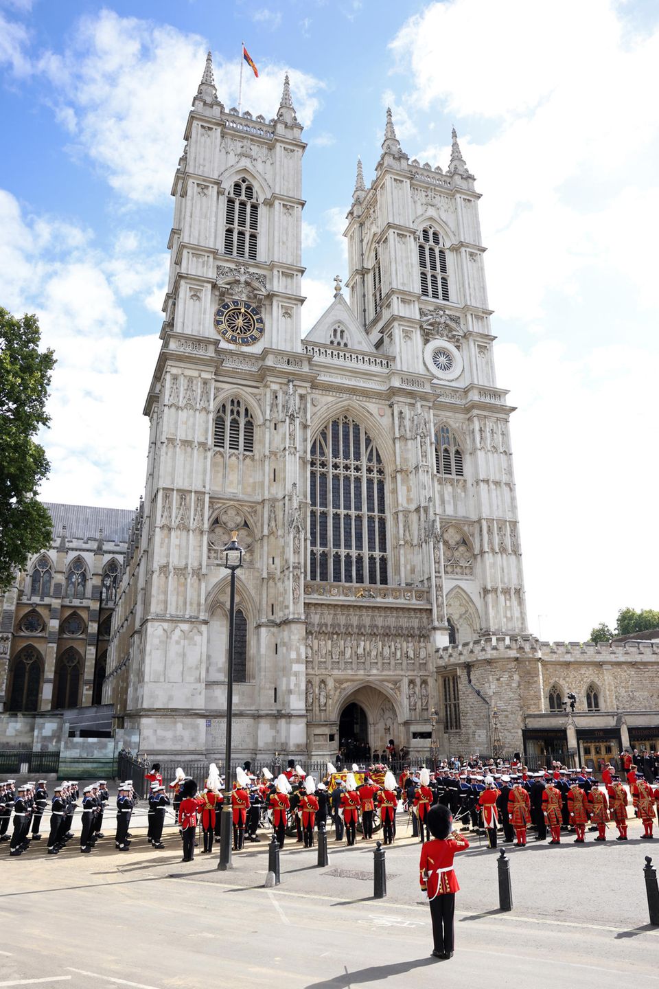 Queen Elizabeth (†): Die Bilder der Beerdigung | GALA.de