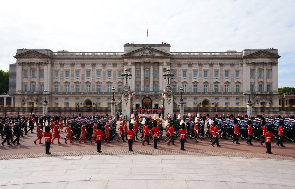 Queen Elizabeth (†): Die Bilder der Beerdigung | GALA.de