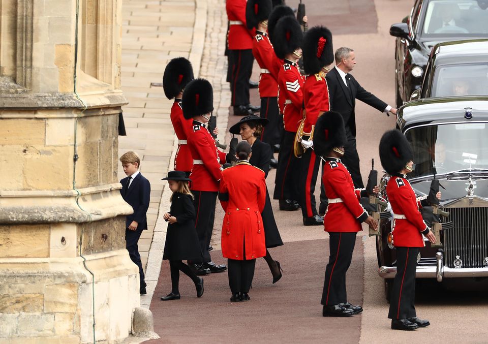 Queen Elizabeth (†): Die Bilder der Beerdigung | GALA.de