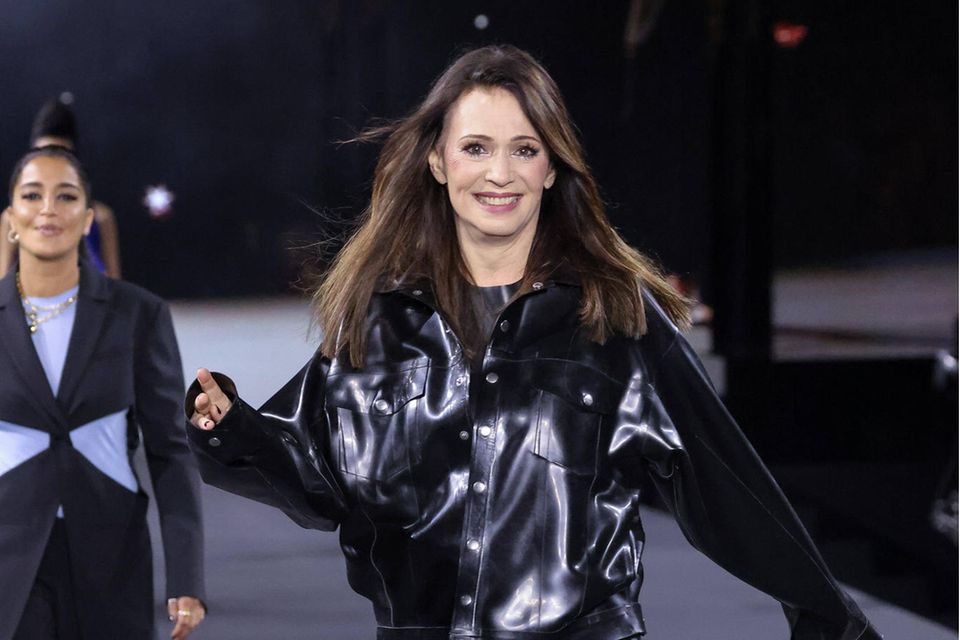 Iris Berben: Im Leder-Look auf dem Runway | GALA.de
