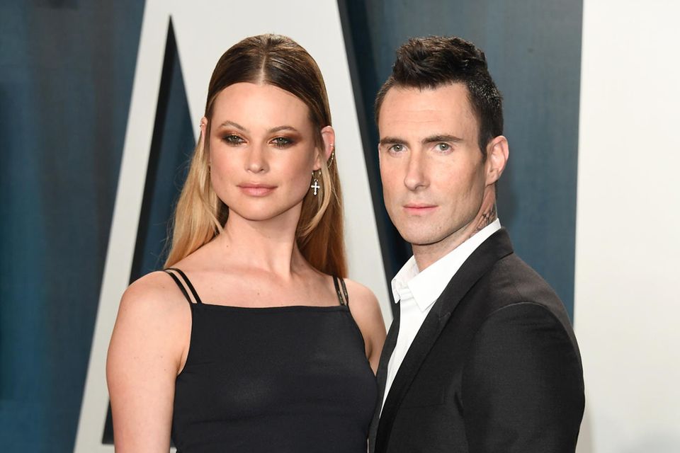 Behati Prinsloo: So geht es ihr nach Adam Levines Affären-Skandal | GALA.de