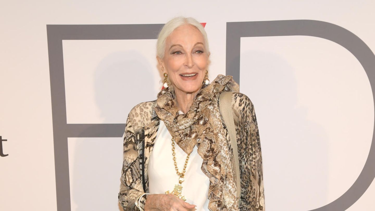 Carmen Dell'Orefice: 91-jähriges Supermodel lässt fast alle Hüllen ...