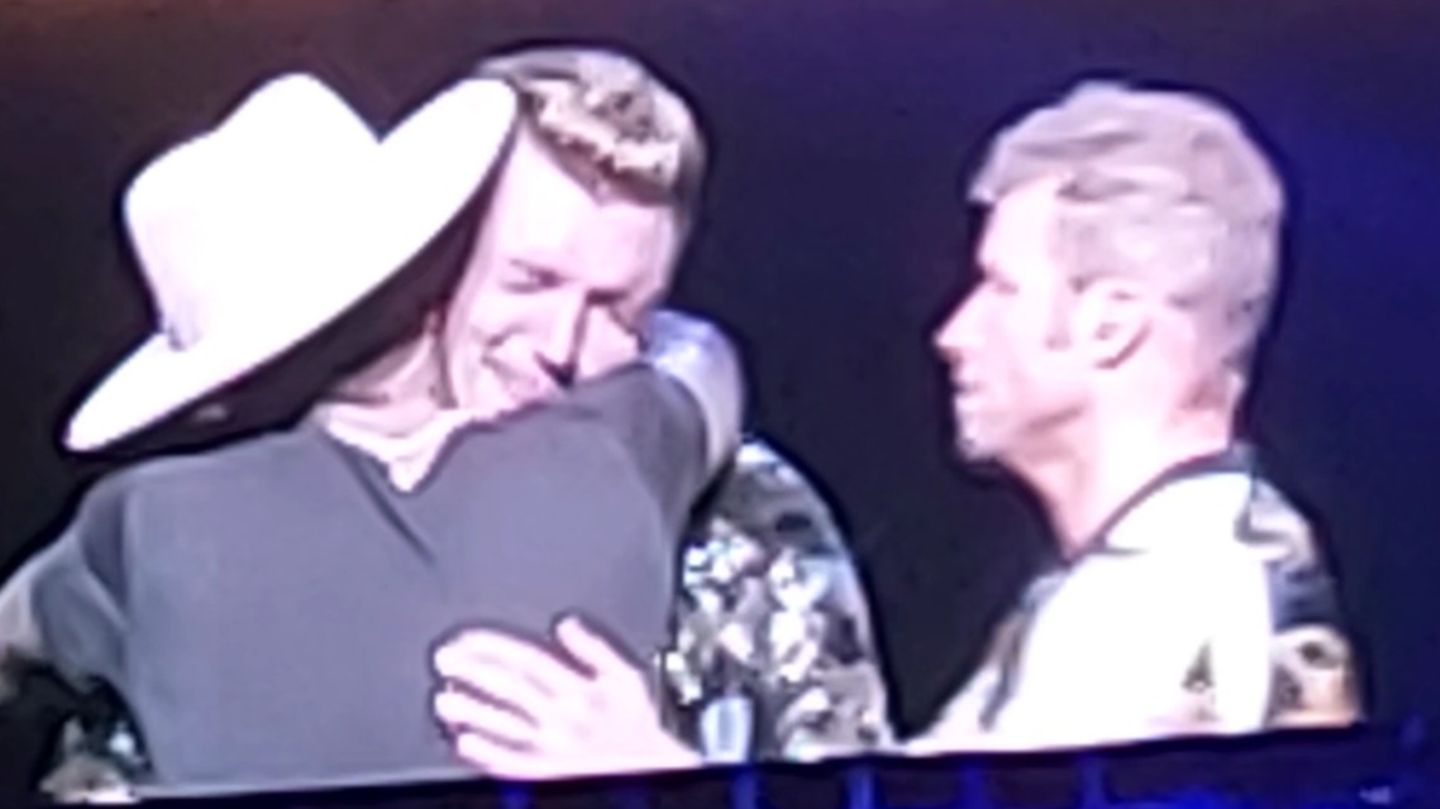 Aaron Carter (†): Nick Carter bricht während Konzert in Tränen aus ...